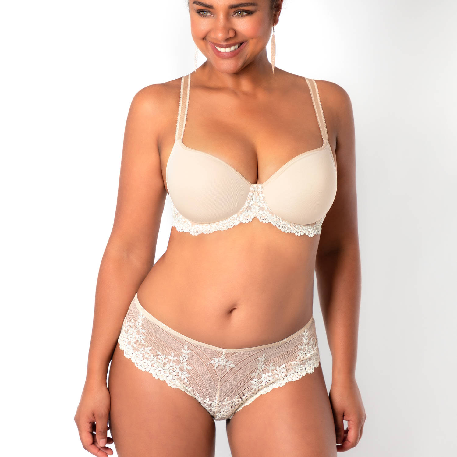 Wacoal 2 pieces lingerie set Embrace Lace Naturally Nude/Ivoire