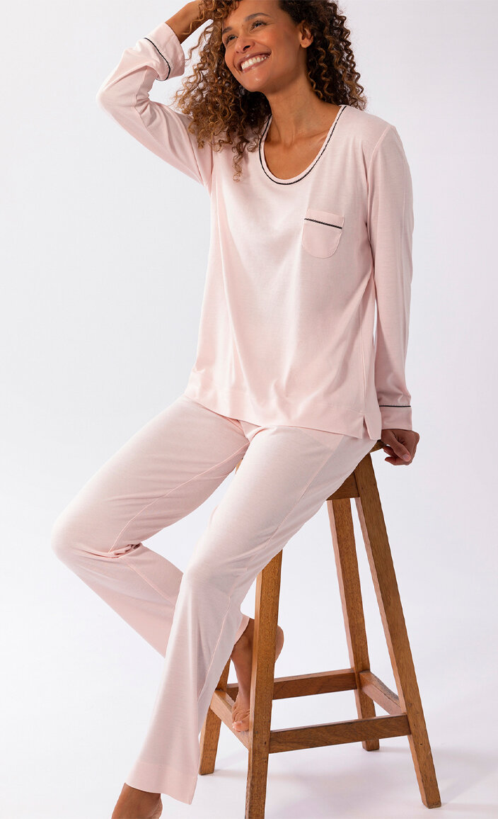 Lingerie Le Chat, chemise de nuit, pyjama, nuisette et homewear