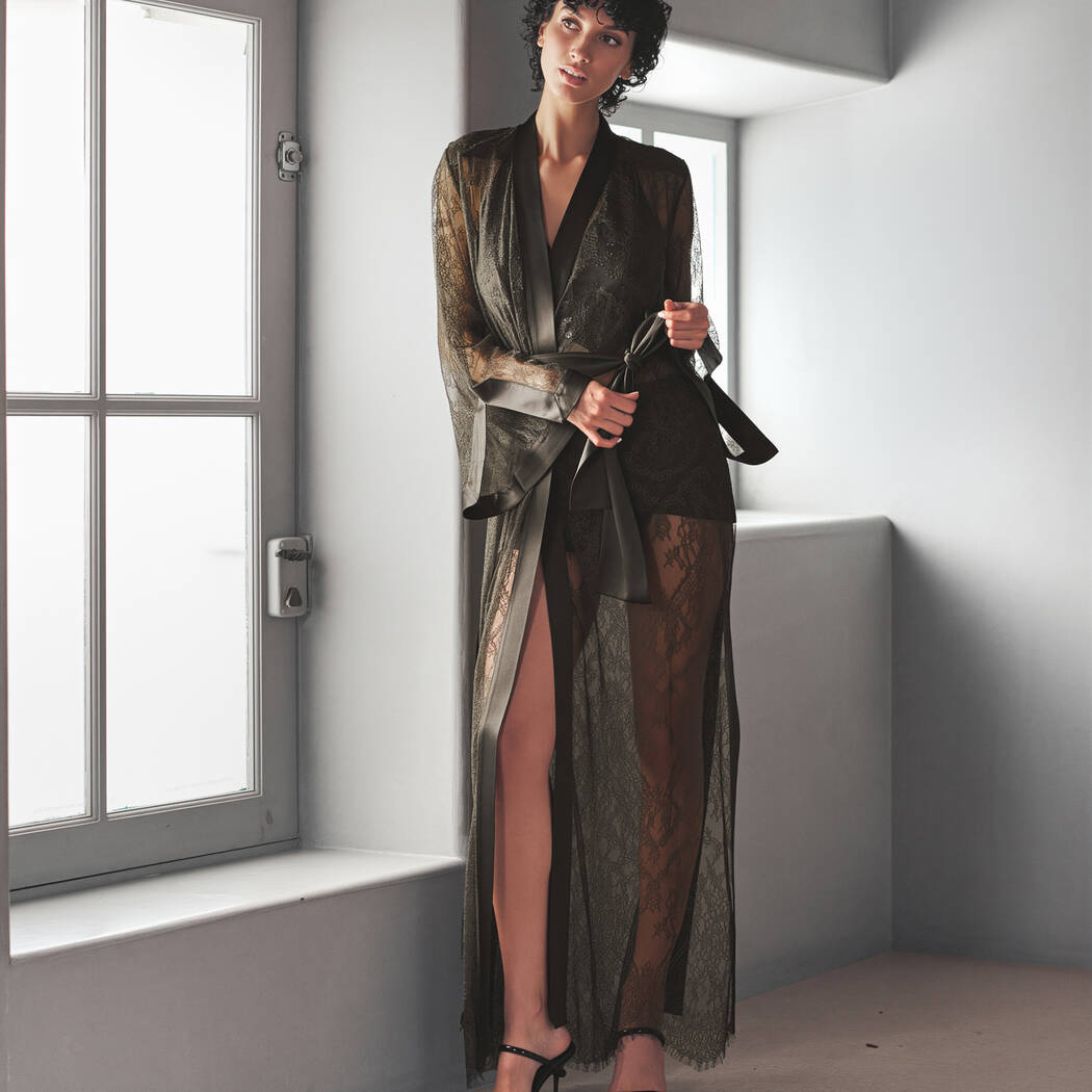 Women's negligee and kimono - Finesse and luxury with the finest brands